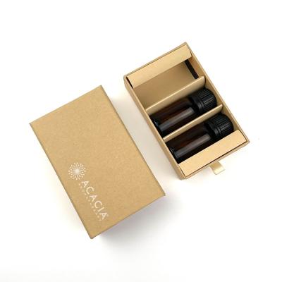 Cina Custom Gold Foil Logo Luxury Essential Oil Rigid Cardboard Gift Box Packing Perfume Cosmetic Paper Boxes in vendita