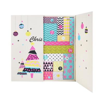 Cina Factory Price Christmas Printing Cardboard Display Chocolate Advent Calendar Carton Packaging Box Christmas Gift Box in vendita