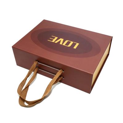 China High End Rigid Gift Box Gold Brown Luxury Custom Printing Rigid Cosmetic Packaging Boxes Shockproof à venda