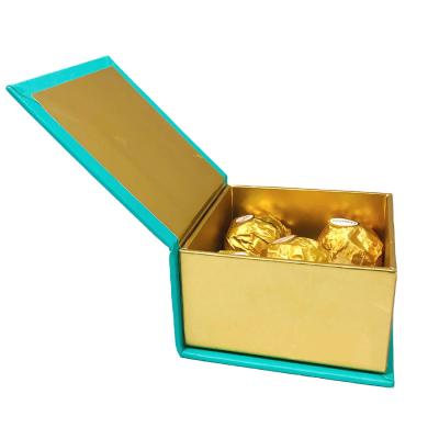 Cina Gold Logo Stamping Christmas Luxury Small Empty Rigid Chocolate Gift Box With Magnetic in vendita