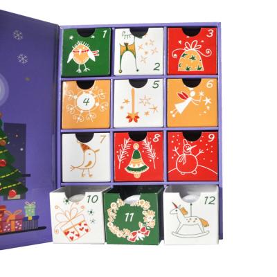 Cina Special Festival Rigid Gift Box Cosmetic Personalised Calender Packaging in vendita