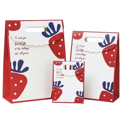 Cina Halloween Red Gift Packing Paper Bag Washable Jewelry Packaging Paper Bag With Die Cut Handle in vendita