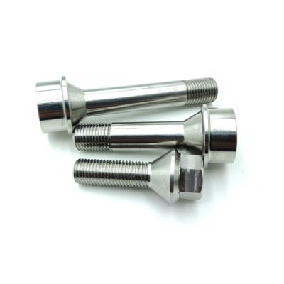 Cina M7x32mm Titanium Car Rim Bolt in vendita