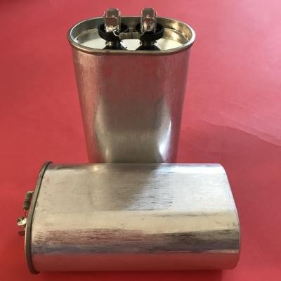 China capacitor dos pinos de 24uF 580V 60Hz 4+4 ou 2+2 dos pinos Cbb65 para a luz à venda