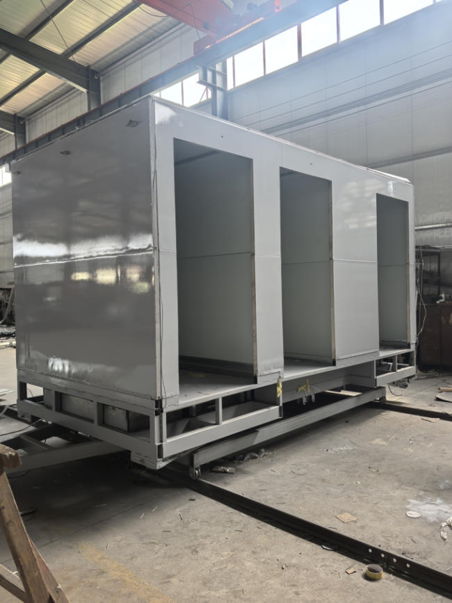 Mobile Toilet Trailer Manufacturer Luxury Portable Restrooms 2 toilets Customized Toilet Trailer 2