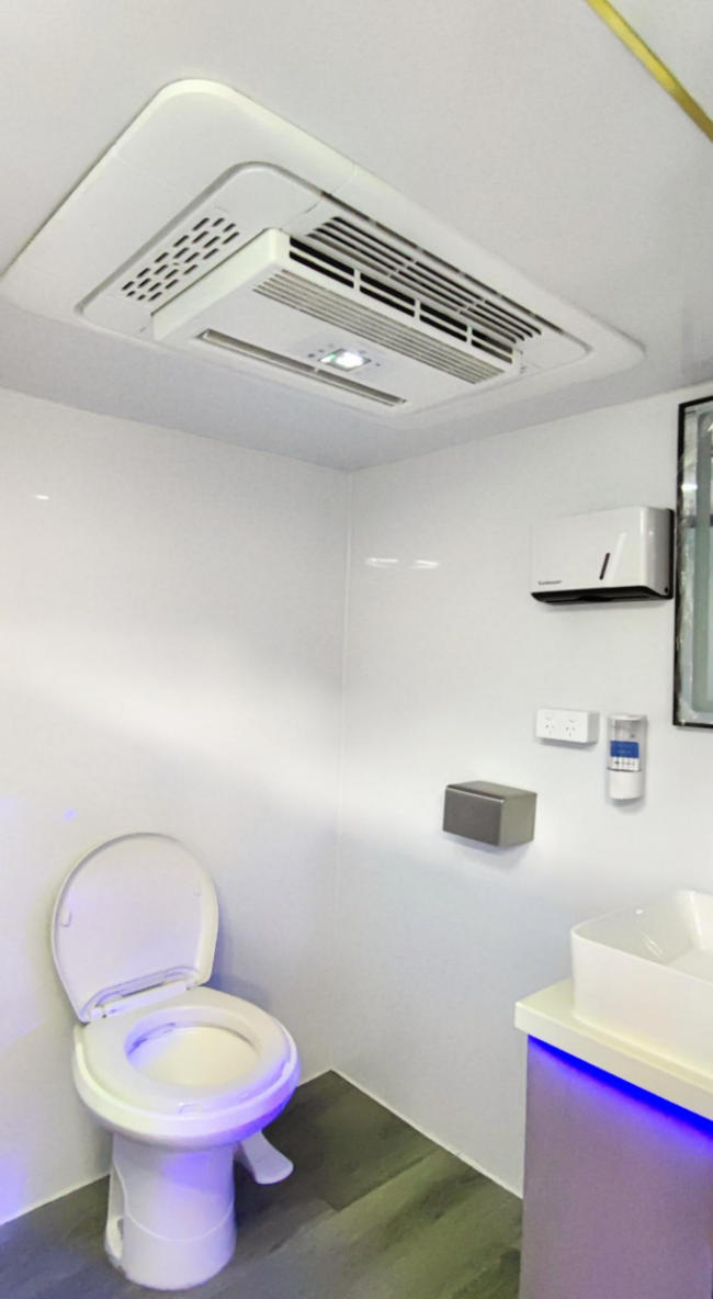 Mobile Toilet Trailer Manufacturer Luxury Portable Restrooms 2 toilets Customized Toilet Trailer 6