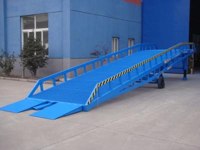 China DCQY10-0.5 10 Ton Mobile Hydraulic Ramp, Portable Loading Dock Ramp Customizable for sale