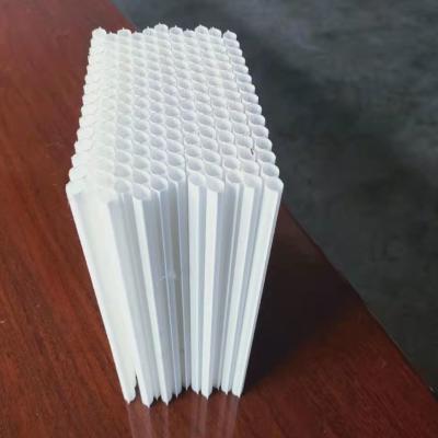 중국 고성능 포크리프트 배터리 부품 15-튜브 엮은 배터리 보호 덮개 첨단 섬유 기술 산업용 판매용