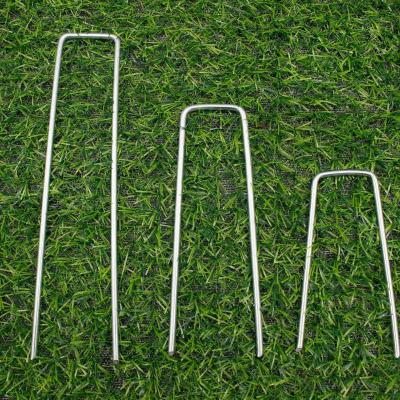 China Securing Galvanised Ground Staples , Heavy Duty 11 Gauge 6 Inch U Pins Garden for sale