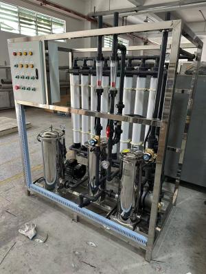 China Durable Ultrafiltration System with Ultrafiltration Technology and Stainless Steel Control Panel 240kg Customized Voltage for sale