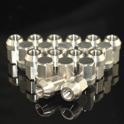 Cina Alette di titanio vicine nere M12x1.25 M12x1.5 M14x1.5 M14x1.25 dell'estremità GR5 con il rivestimento di PVD in vendita