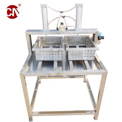 Cina Servizio post-vendita Macchine automatiche di produzione di formaggio per la lavorazione dei latticini da 500 l in vendita