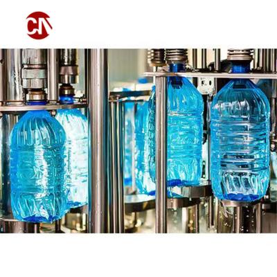 China Instalação de processamento de água Equipamento automático de sumo de frutas / Linha de produção de água potável à venda