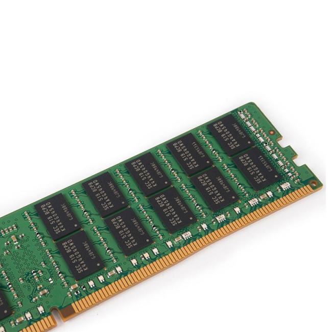 Comparison of different DDR memory types for server applications