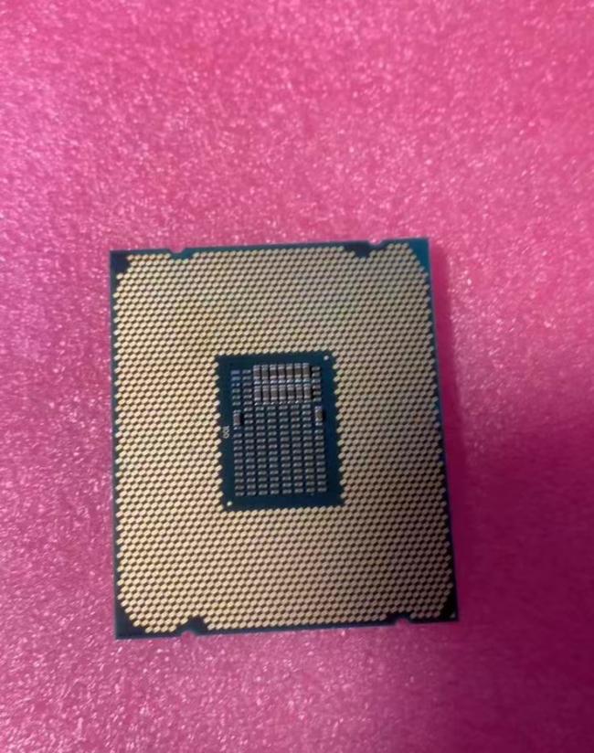 W-2155 CPU Processor side view