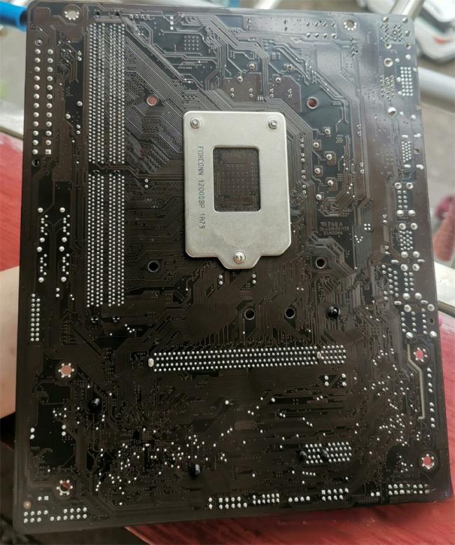 Side view of H410M motherboard expansion slots