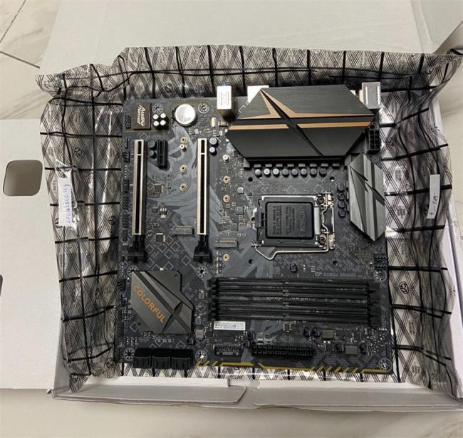 Z590M motherboard memory slots