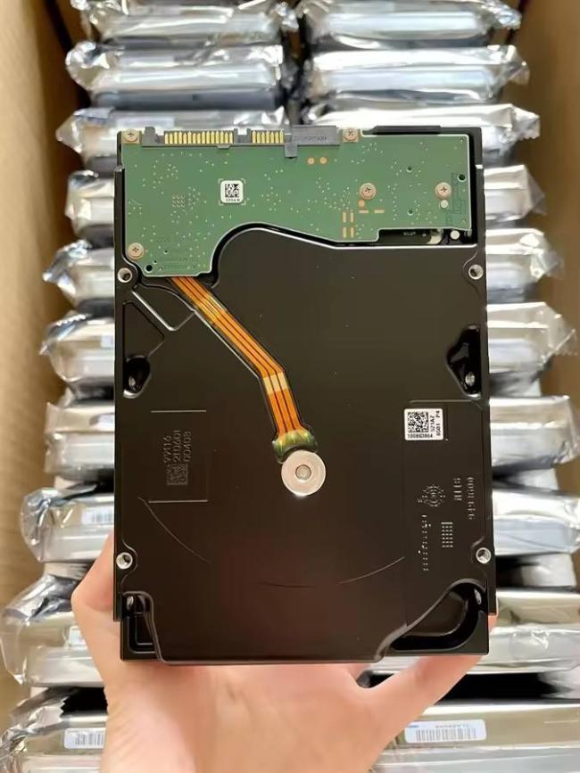 WD4003FFBX 4TB Hard Disk Drive packaging