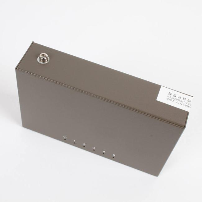 Close-up of TEG1005D switch ports