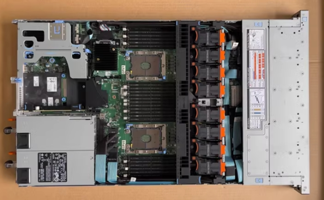 R640 1U Rack Server rear view