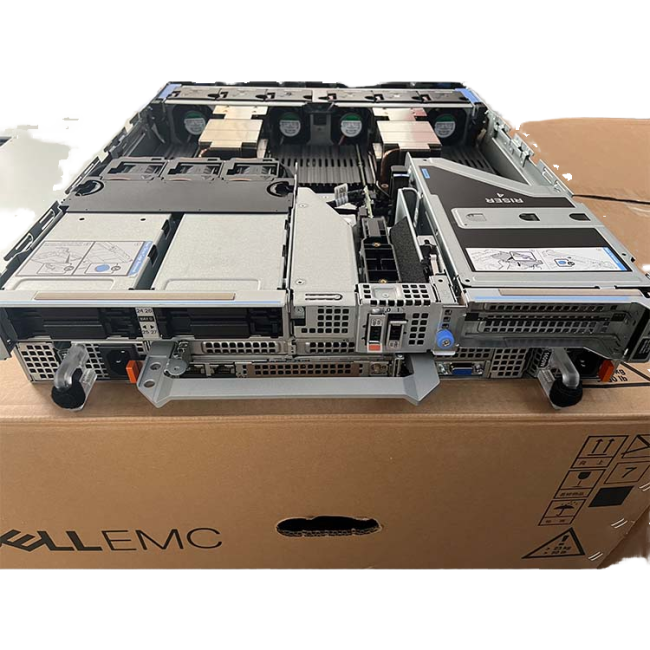 Rear panel of R760 server with ports