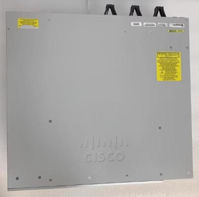 Chine Stock C9300-48U-A Commutateur UPOE original à 48 ports avec avantage réseau Ethernet empilable Fonctionnalité SNMP QoS POE à vendre