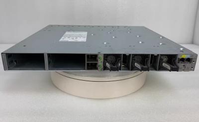 Chine Stock C9300-48U-A Commutateur UPOE original à 48 ports avec avantage réseau Ethernet empilable Fonctionnalité SNMP QoS POE à vendre