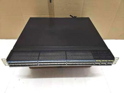Cina Switch di dimensioni personalizzate CE6851-48S6Q-HI 48 porte 10G SFP e 6 porte 40GE QSFP con 2 * FAN Box Port-side Intake AC Power Supply in vendita