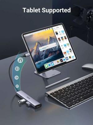 中国 4つのUSBCからUSBハブ4つのUSB3.0ポート アルミシェルUSB-Cハブ 販売のため