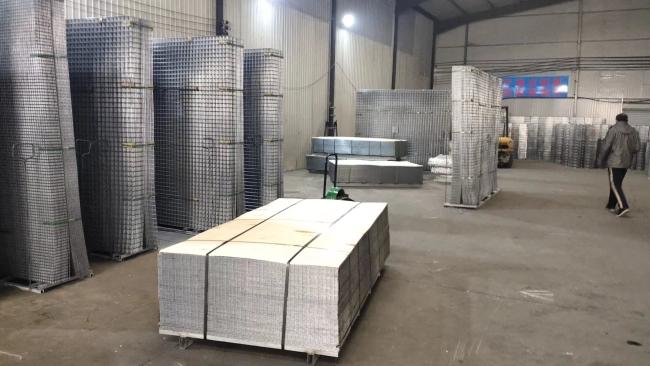 Electro Galvanized 8 gauge galvanized 2 x 2 welded wire mesh For Construction
