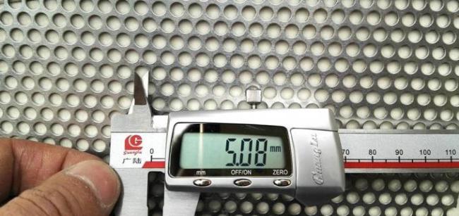 Q235 Decorative Mild Steel Metal Perforated Mesh Sheet with Various Hole