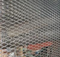China Diamond-Shaped Stretched Small Hole Galvanized Expanded Metal Mesh for sale