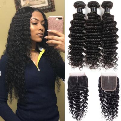 China Pacotes profundos da onda do cabelo preto do Virgin do brasileiro da cor 100% com fechamento do laço à venda