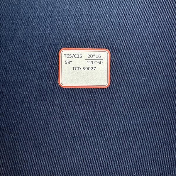 Bleached cloth Polyester cotton poplin 110*76 Plain bleached cloth Polyester cotton fabric Lining