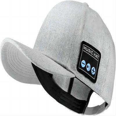 Cina Cappello con il cappuccio astuto senza fili del telefono a mani libere del cappello regolabile del bluetooth dell'altoparlante di Bluetooth per lo sport all'aperto in vendita
