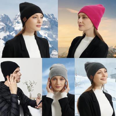 China Bluetooth Beanie Hat Knit Music Hat sem fio para o ciclismo, patinagem artística, caminhando à venda