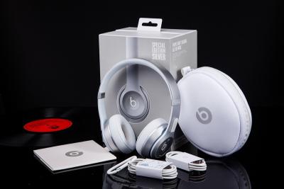China Beats Solo 2 Wireless Special Edition Silver by Dr. Dre Headphones Solo 2 from grgheadsets.aliexpress.com for sale