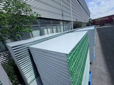 China Grass Pattern Foam Core Construction Fence Panel for sale