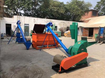 中国 300-500kg Per Hr Poultry Feed Production Line For Making Pellets 販売のため