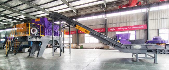 Automobile shredding machine processing scrap metal