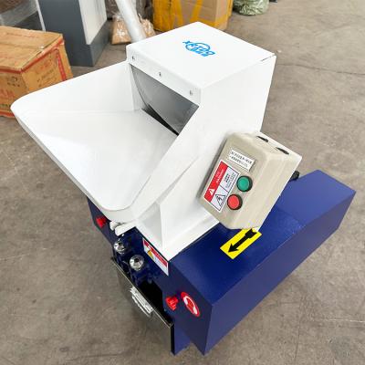 China Durable and Easy Operation Plastic Crusher with Noise Reduction for Waste Plastic Recycling for sale