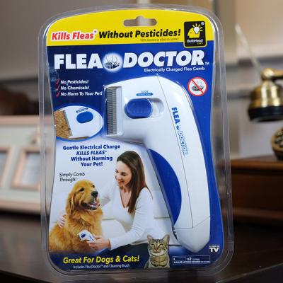 Cina Pulce elettrica e Tick Comb della pulce dell'animale domestico del cane di Hallupets del dispositivo di rimozione elettrico del pettine in vendita