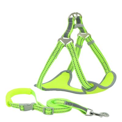 China Mesh Reflective Leash And Collar respirável ajustou o jogo da coleira de cão e da trela do grupo da tração da correia da caixa à venda