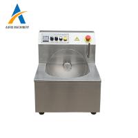 China Automatic Chocolate Tempering Machine 30kg 60kg With Vibrating Table for sale