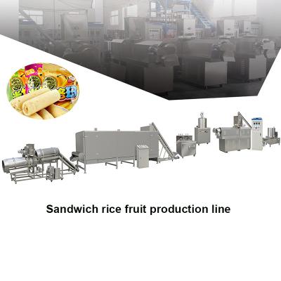 Cina Il centro del panino del burro di arachidi dell'inceppamento del cioccolato ha riempito la linea attrezzatura di produzione alimentare dello spuntino soffiata cracker del riso di elaborazione in vendita