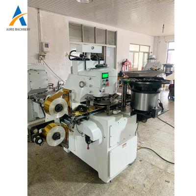 Cina Macchina di fabbricazione di cioccolato della macchina avvolgitrice del cioccolato della moneta di oro macchina imballatrice completamente automatica di alta efficienza in vendita