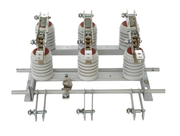 Quality 10kV Ceramic MV Disconnect Switch 630A Medium Voltage Disconnect Switches With Earthing Switch for sale
