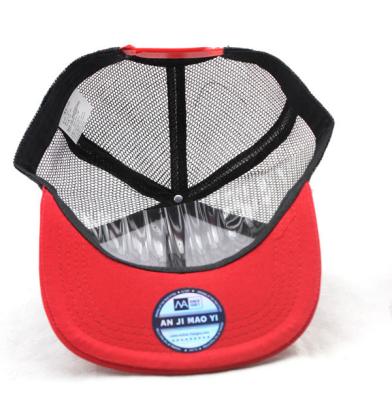 Cina toppa tessuta Mesh Trucker Hat Custom Embroidery del pannello della pianura 5 di 58cm in vendita