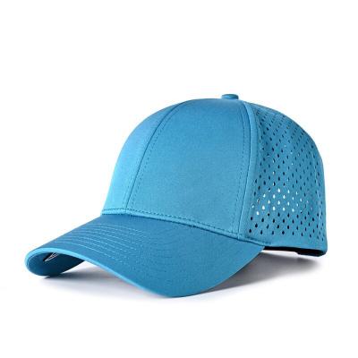 Cina Il laser di svago dell'OEM dei berretti da baseball del ricamo dell'estate 56cm ha tagliato i cappelli di sport del foro in vendita