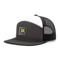 China Custom 7 Panel Trucker Cap Adjustable 58-61cm Plastic Back Closure Embroidery Baseball Cap for sale